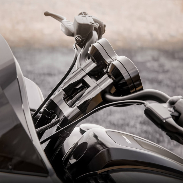 Kraus Lux Isolated Riser 2014-2023 Harley Road Glide | Forever Rad